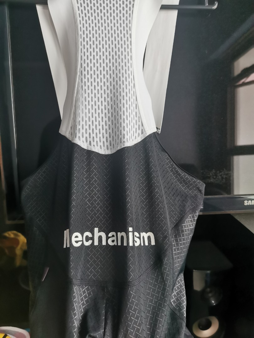 PNS Mechanism bib black L size, Men's Fashion, Activewear on Carousell