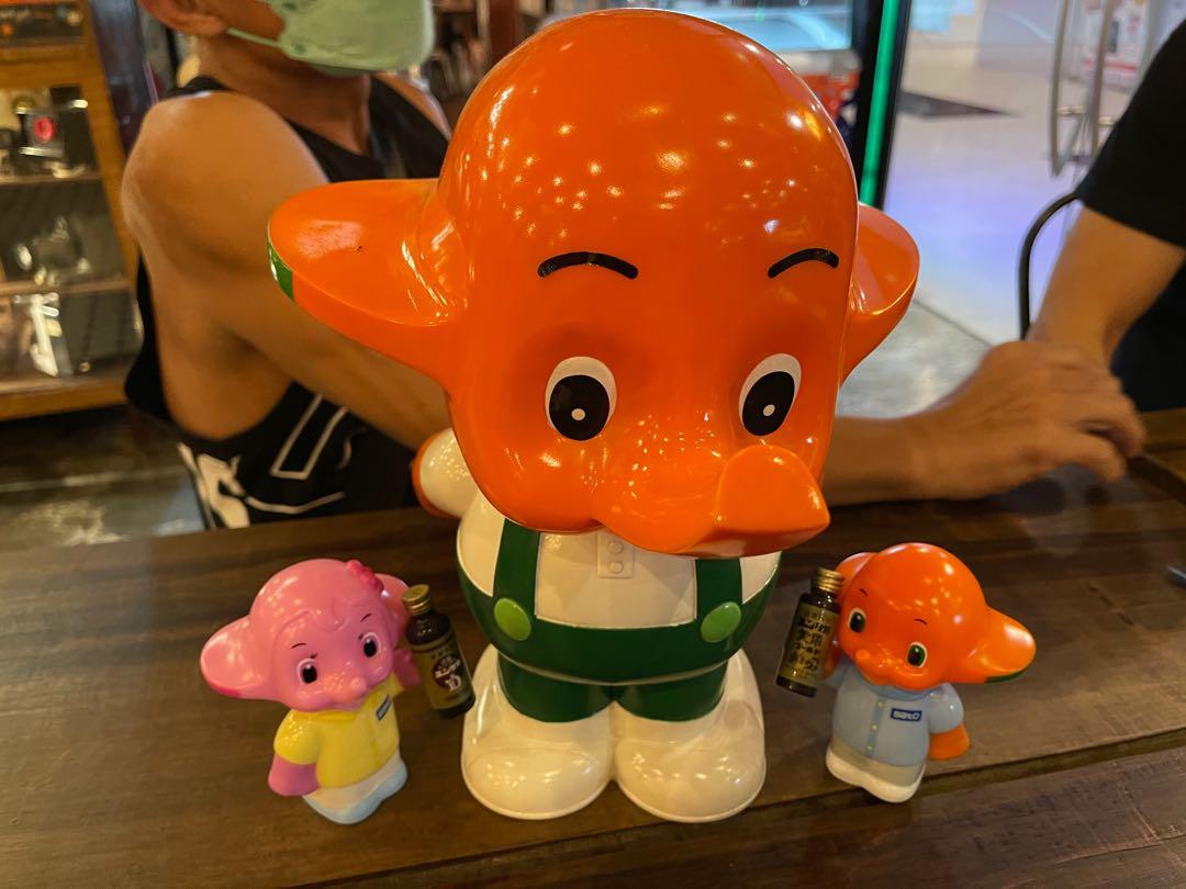 Sato elephant figurines, Hobbies & Toys, Toys & Games on Carousell