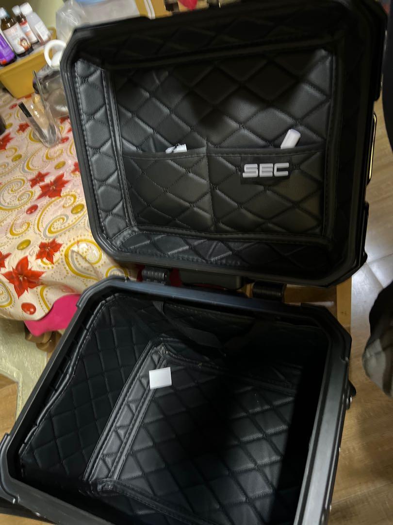 Sec Mustang 45L Alloy Top Box, Motorbikes, Motorbike Parts ...