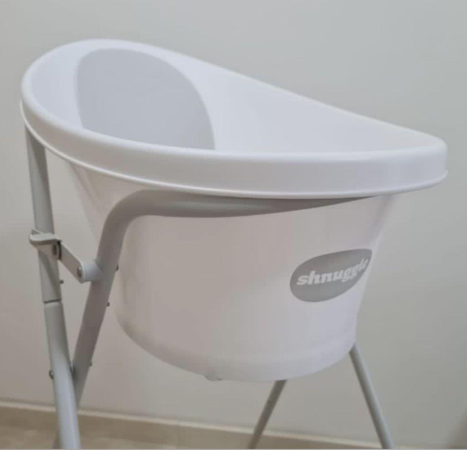 Shnuggle Bath Tub and Shnuggle Folding Bath Tub Stand, Babies & Kids ...