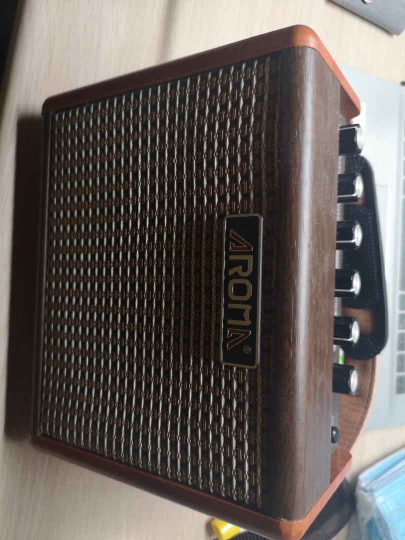 sound box, Hobbies & Toys, Music & Media, Musical Instruments on Carousell