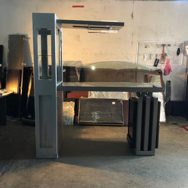 Wooden Glass Top Bar Counter Table with Storage / Meja Kaunter Bar Atas ...