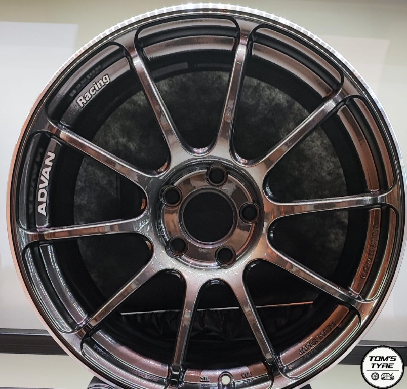 18'' Rim RS3 ADVAN RACING, Car Accessories, Tyres & Rims on Carousell