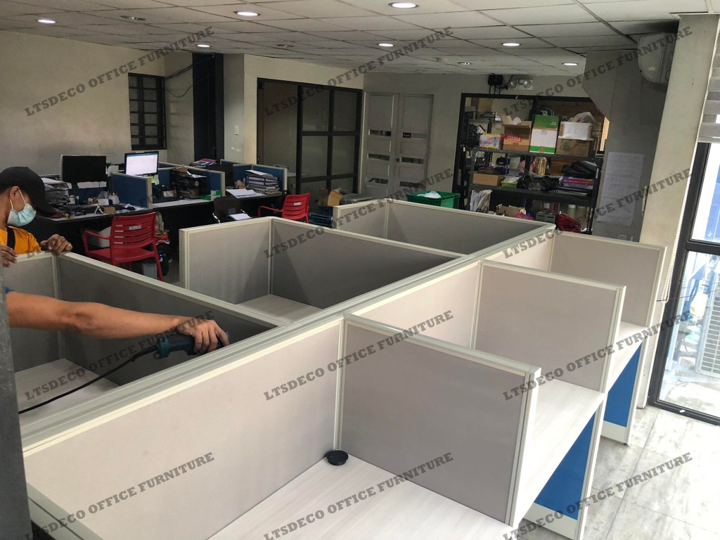 CALL CENTER TABLE OFFICE PARTITIONS, Furniture & Home Living, Office ...