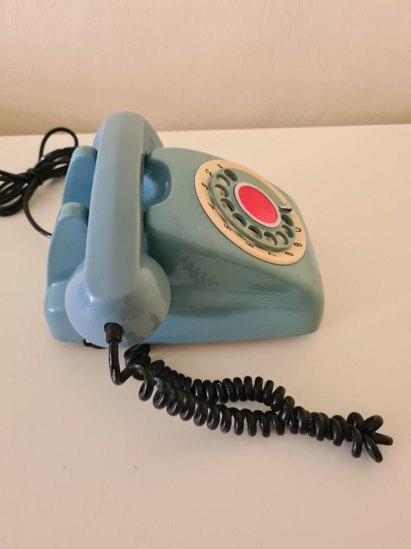 Classic dial rotation telephone vintage, Hobbies & Toys, Memorabilia ...