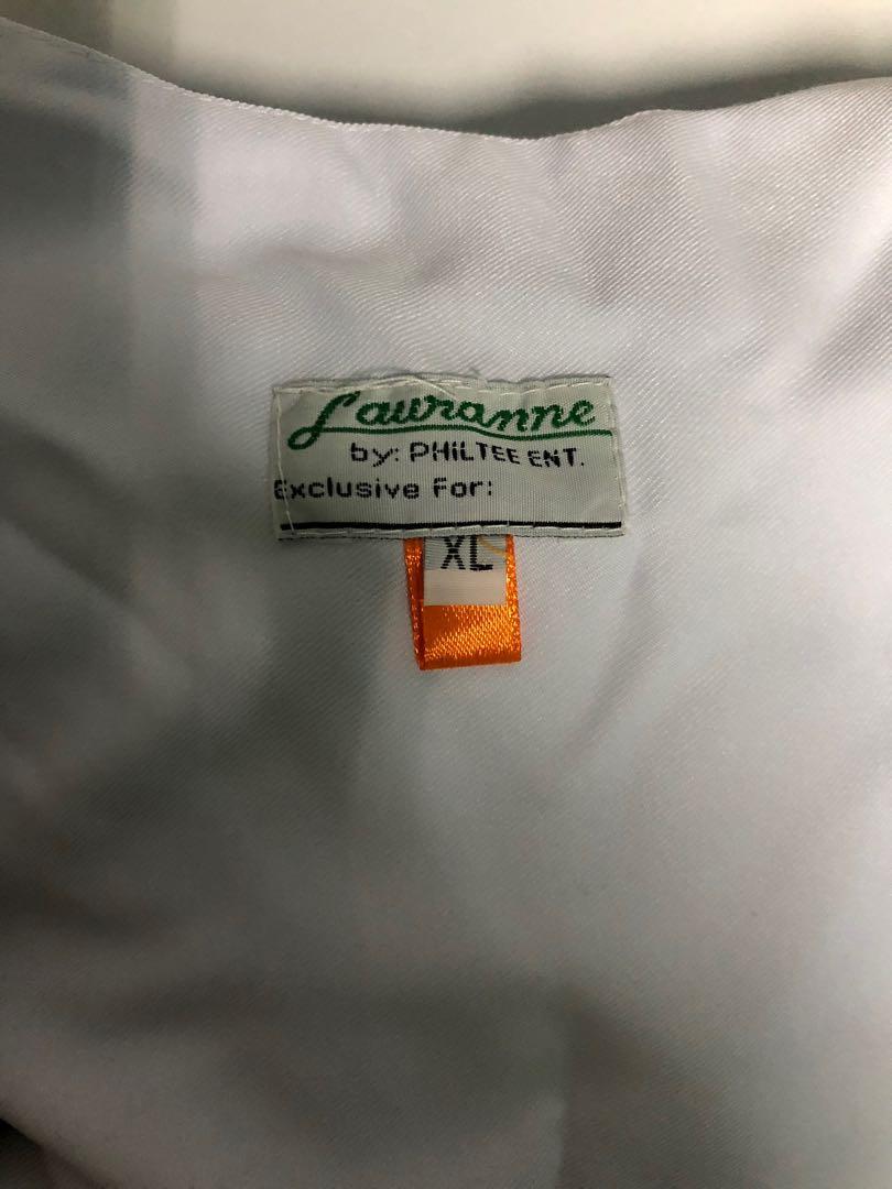 For Sale UST SHS TOGA SET XL (Gown with SHS Sablay, Cap), Women's ...