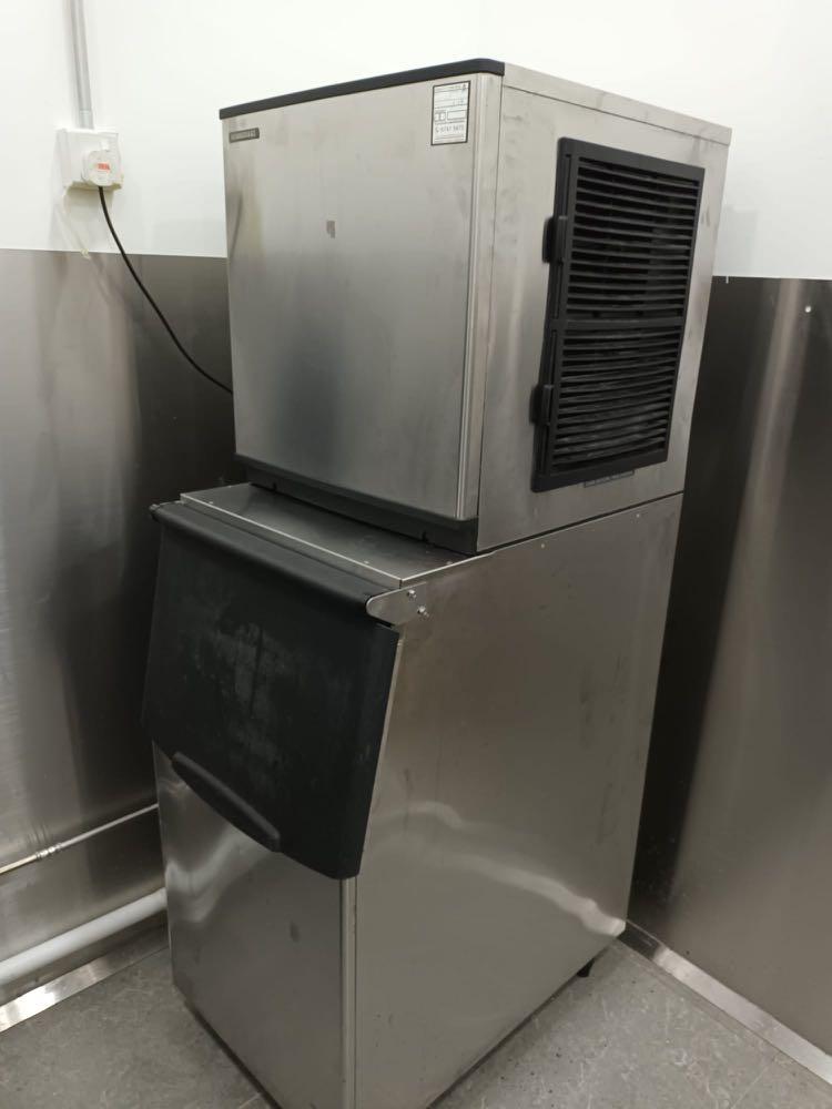 Good condition like new! (Free delivery & warranty) Hoshizaki Ice ...