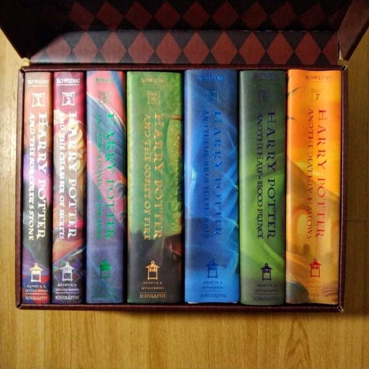 Harry Potter Chest Box Set, Hobbies & Toys, Books & Magazines, Fiction ...