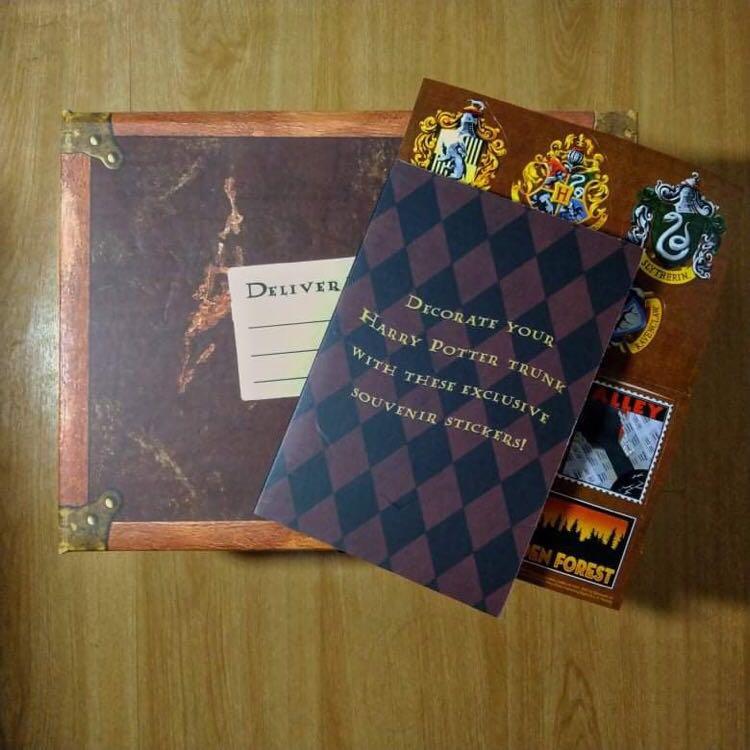 Harry Potter Chest Box Set, Hobbies & Toys, Books & Magazines, Fiction ...