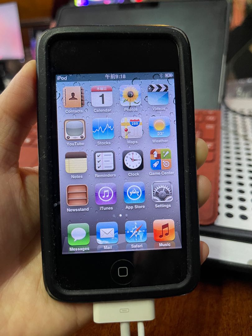 Ipod Touch 3rd gen, Audio, Portable Audio Accessories on Carousell