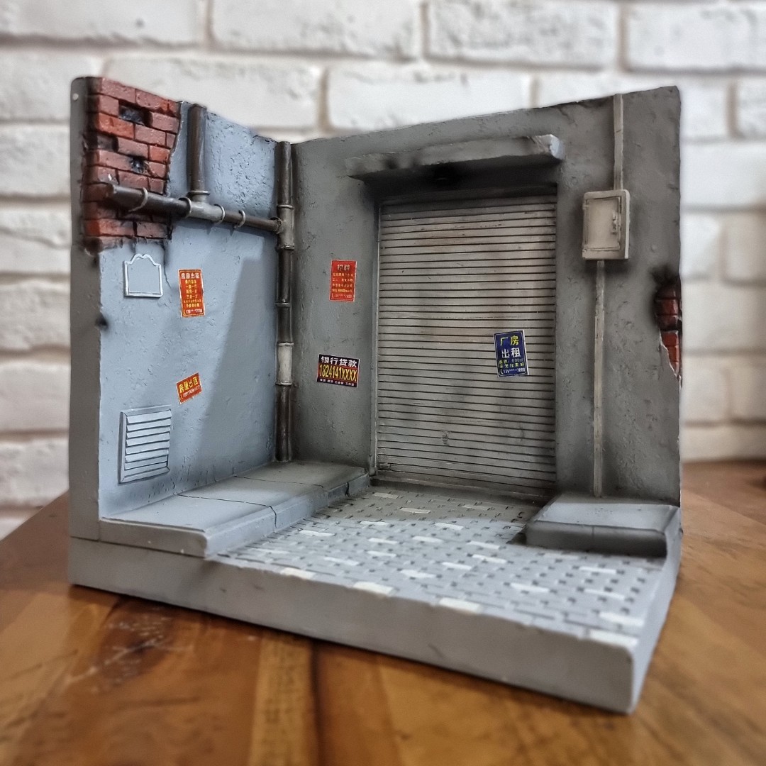 MMMTOYS M2105 - 1/12 Scale Roller Shutter Door Diorama (dio) Marvel ...