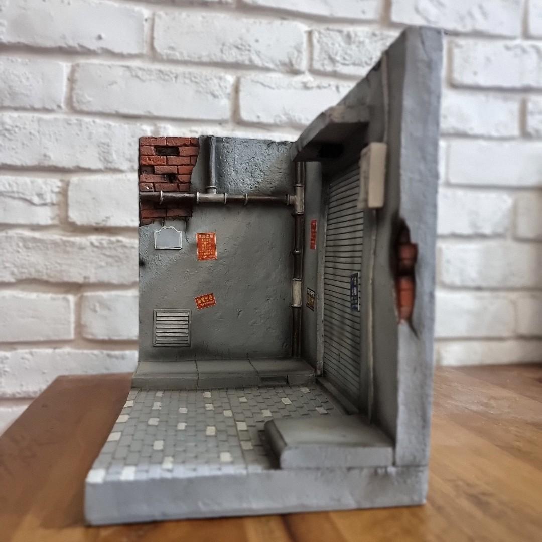 MMMTOYS M2105 - 1/12 Scale Roller Shutter Door Diorama (dio) Marvel Legends, SHFiguarts, SHF ...