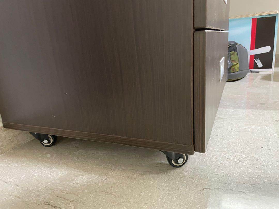 Solid built Movable Chest Of Drawers, Furniture & Home Living ...