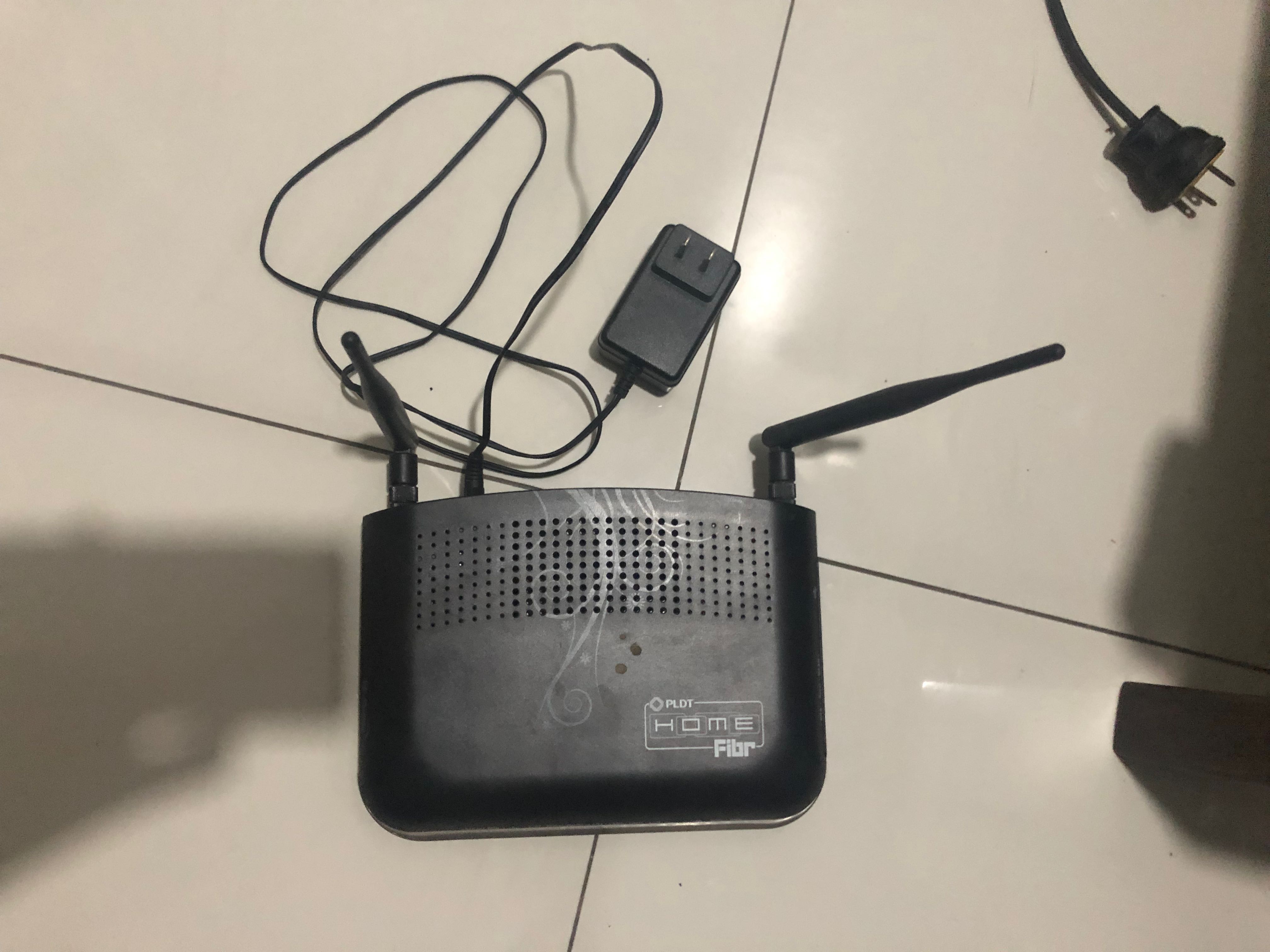 PLDT HOME FIBR ROUTER, Computers & Tech, Parts & Accessories ...