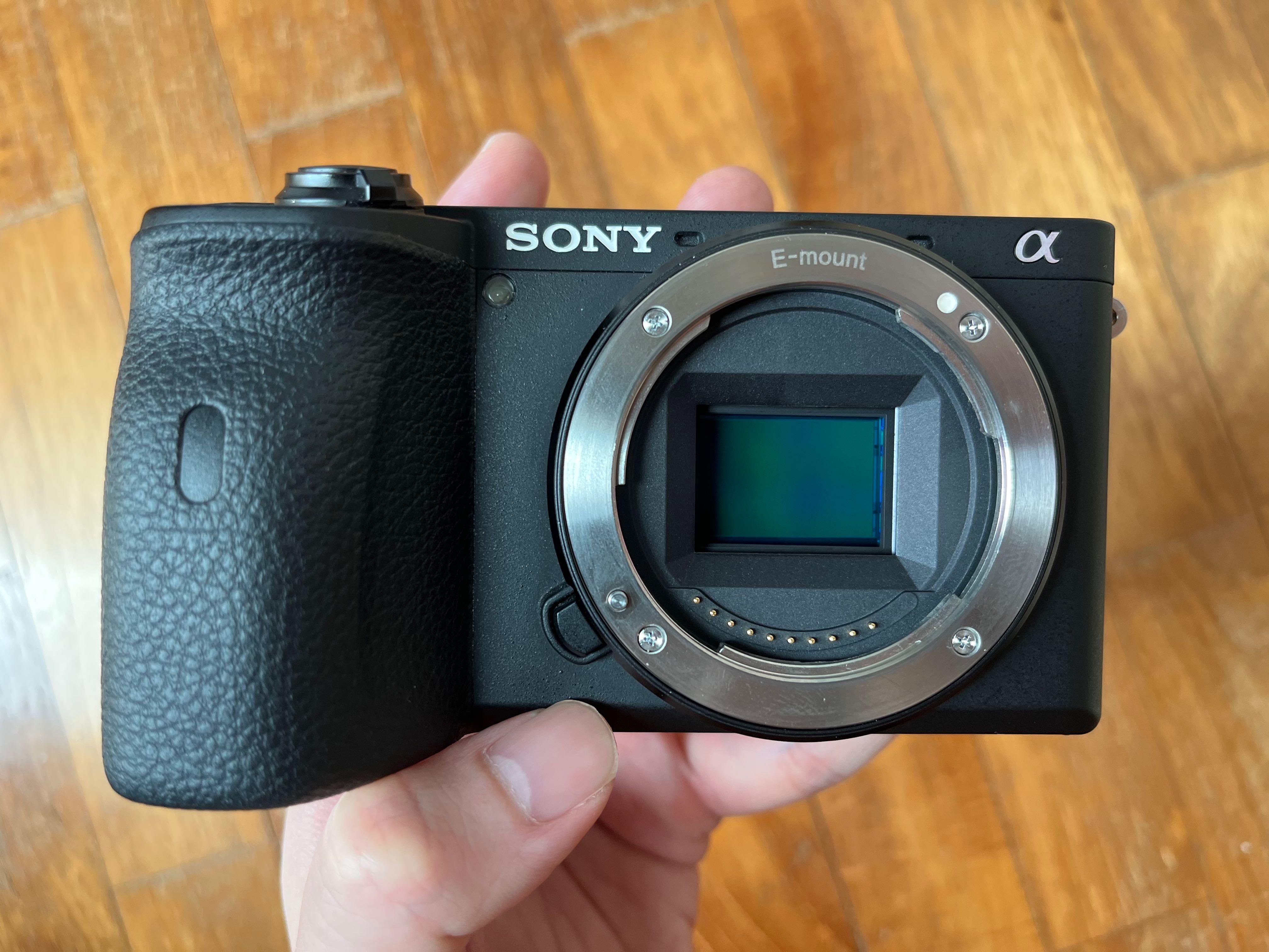 Sony a6600 body, Photography, Cameras on Carousell