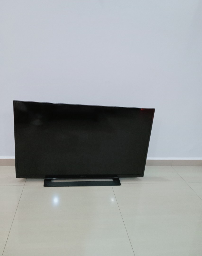 Sony Bravia 36" LCD TV, TV & Home Appliances, TV & Entertainment, TV on ...