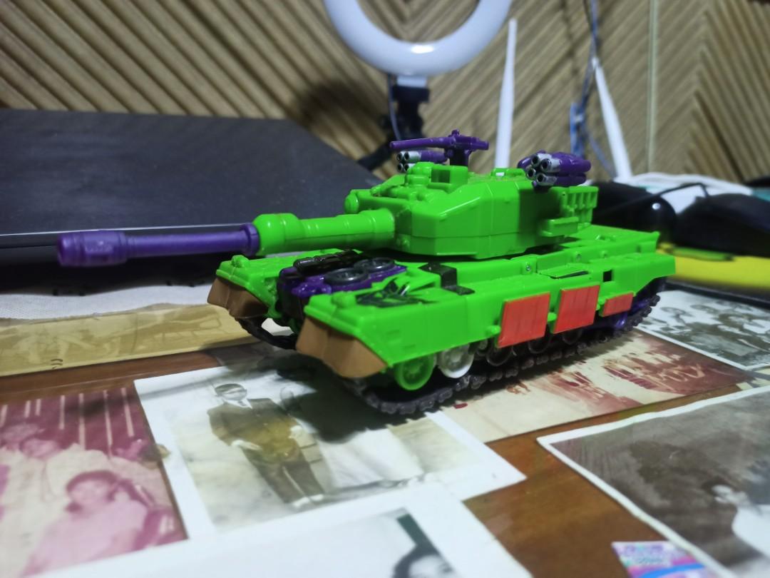 Transformers Megatron Tank, Hobbies & Toys, Toys & Games on Carousell