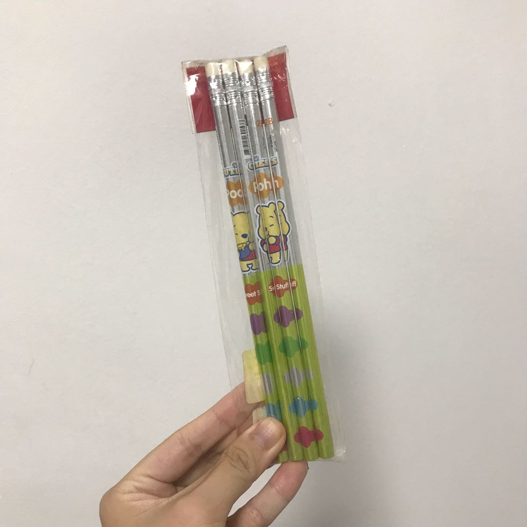 Winnie the Pooh 2B Pencil Set, Hobbies & Toys, Stationery & Craft ...