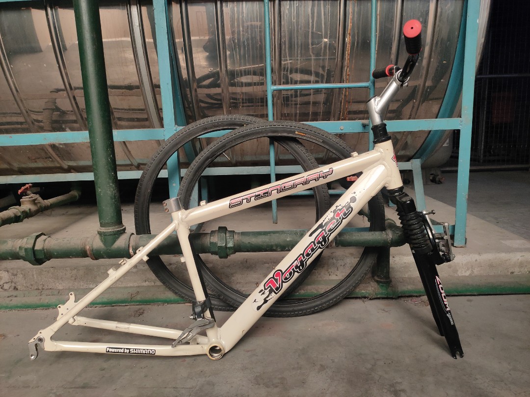 26er Voyager Stingray Alloy Frame w/ Zoom 327 Escape Coil Fork, Sports ...