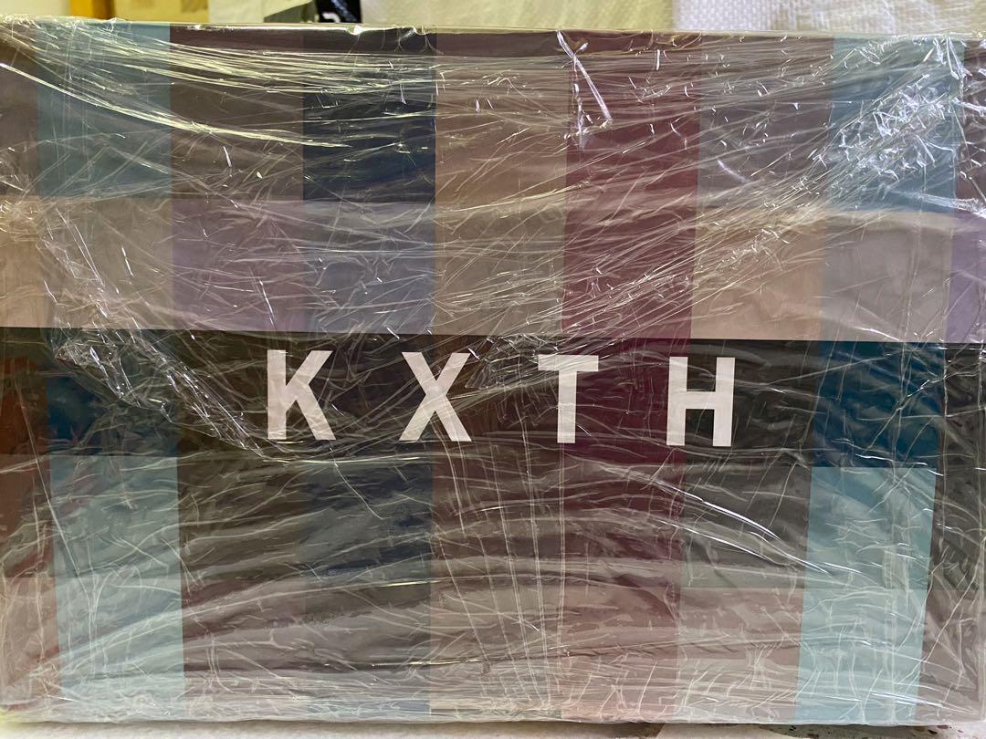 B@ERBRICK KXTH 400%+100%, Hobbies & Toys, Memorabilia & Collectibles ...