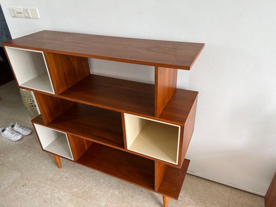 Castlery display shelf, Furniture & Home Living, Furniture, Shelves ...