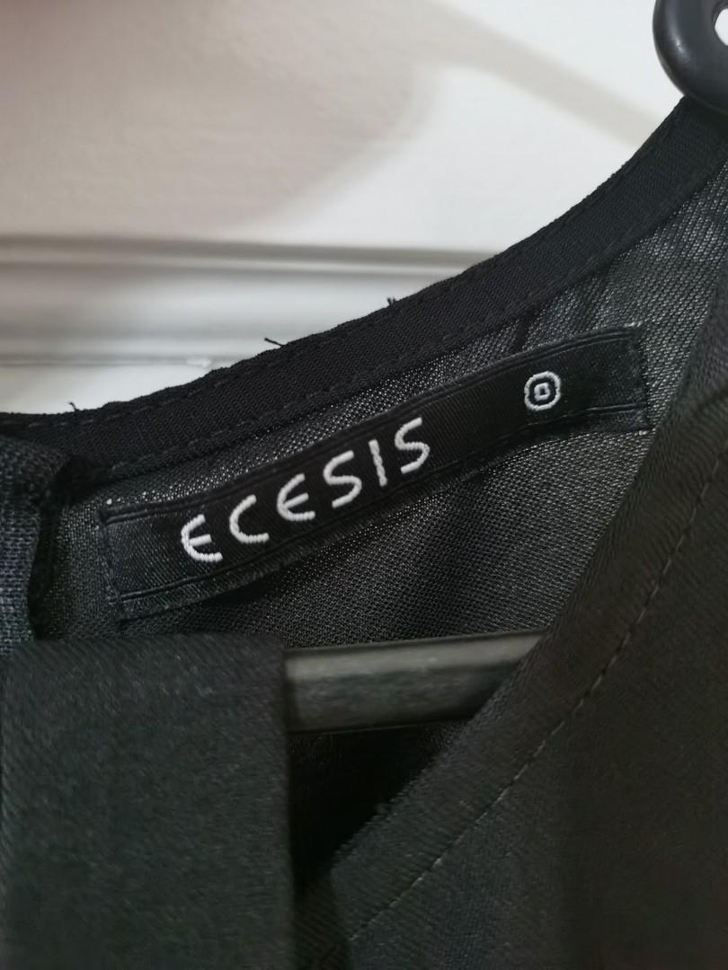 Ecesis Jumpsuit, Women's Fashion, Dresses & Sets, Rompers on Carousell