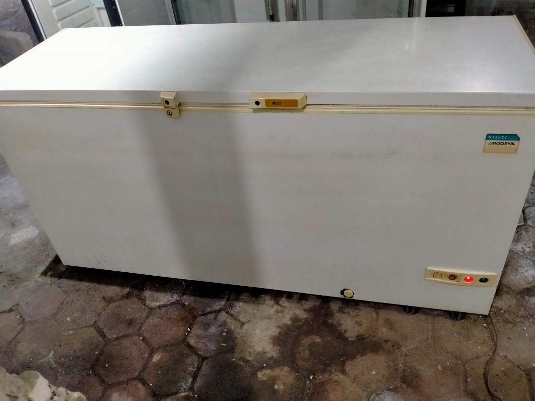 Frezer box modena 600 l normal.beku, Kitchen & Appliances di Carousell