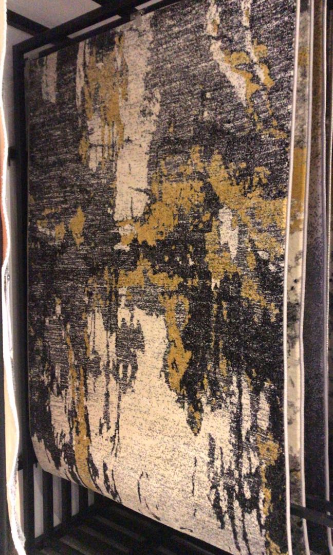 Hooga Carlon Carpet, Furniture & Home Living, Home Decor, Carpets, Mats ...