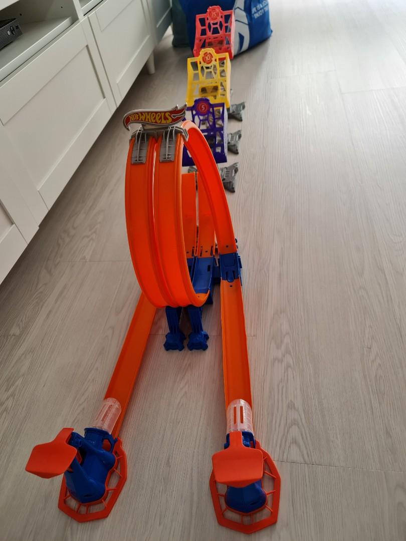 Hot Wheels Race Super Score Speedway Tracks, Hobbies & Toys, Toys ...