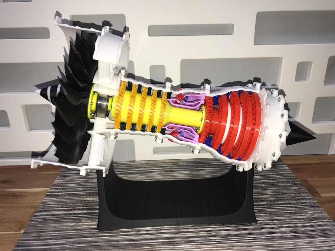 Jet Engine Display / Decor (GE, Rolls Royce, Pratt & Whitney, Airplanes ...