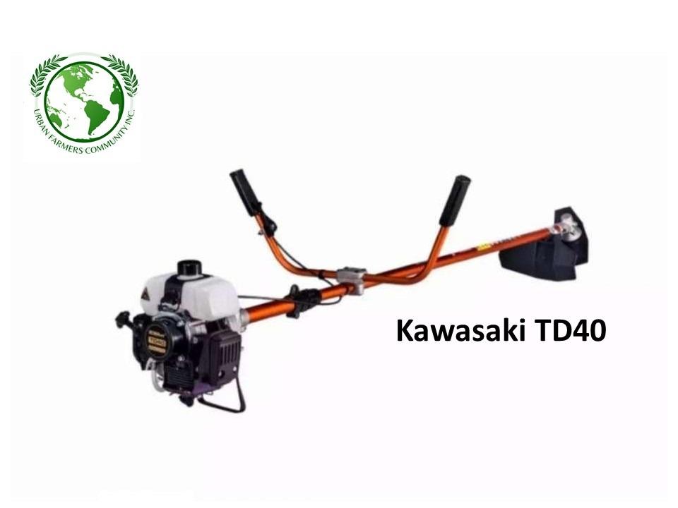 Kawasaki TD40 Grass Cutter, Furniture & Home Living, Gardening, Grass ...