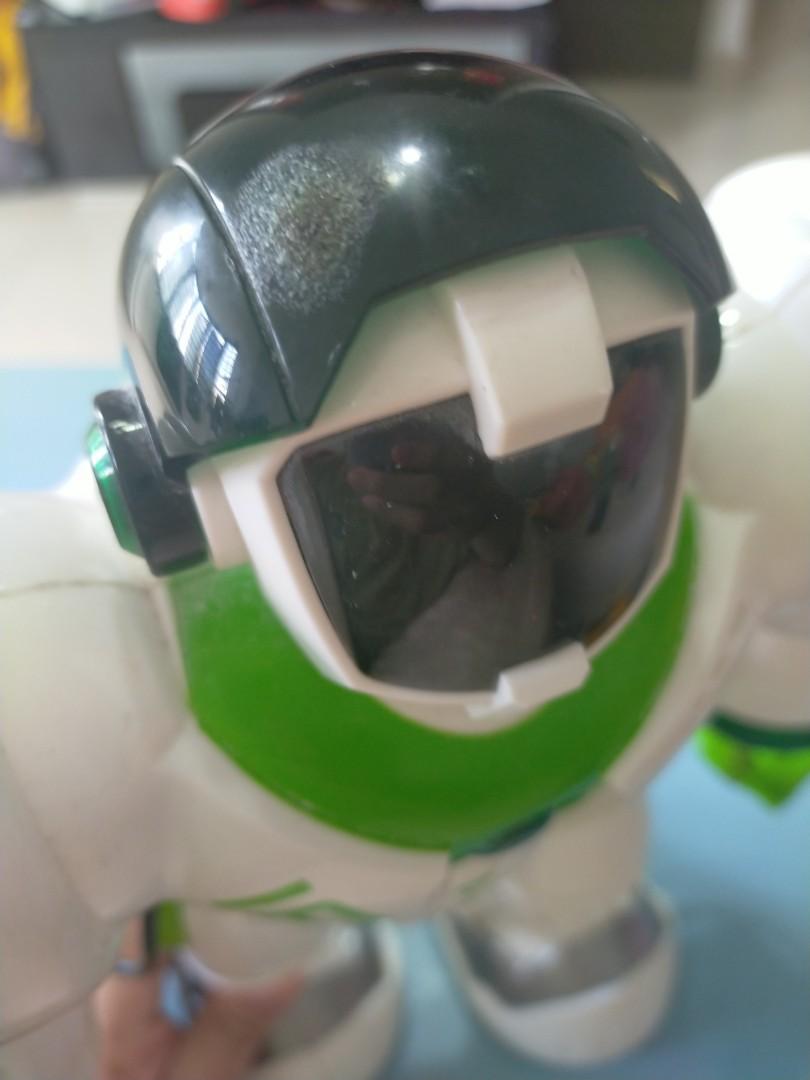 Non working robot, Hobbies & Toys, Toys & Games on Carousell