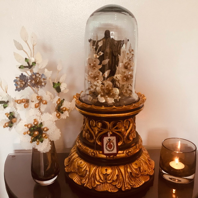 Sacred Heart of Jesus Brass Statue in Glass Virina and Lusutan Style ...