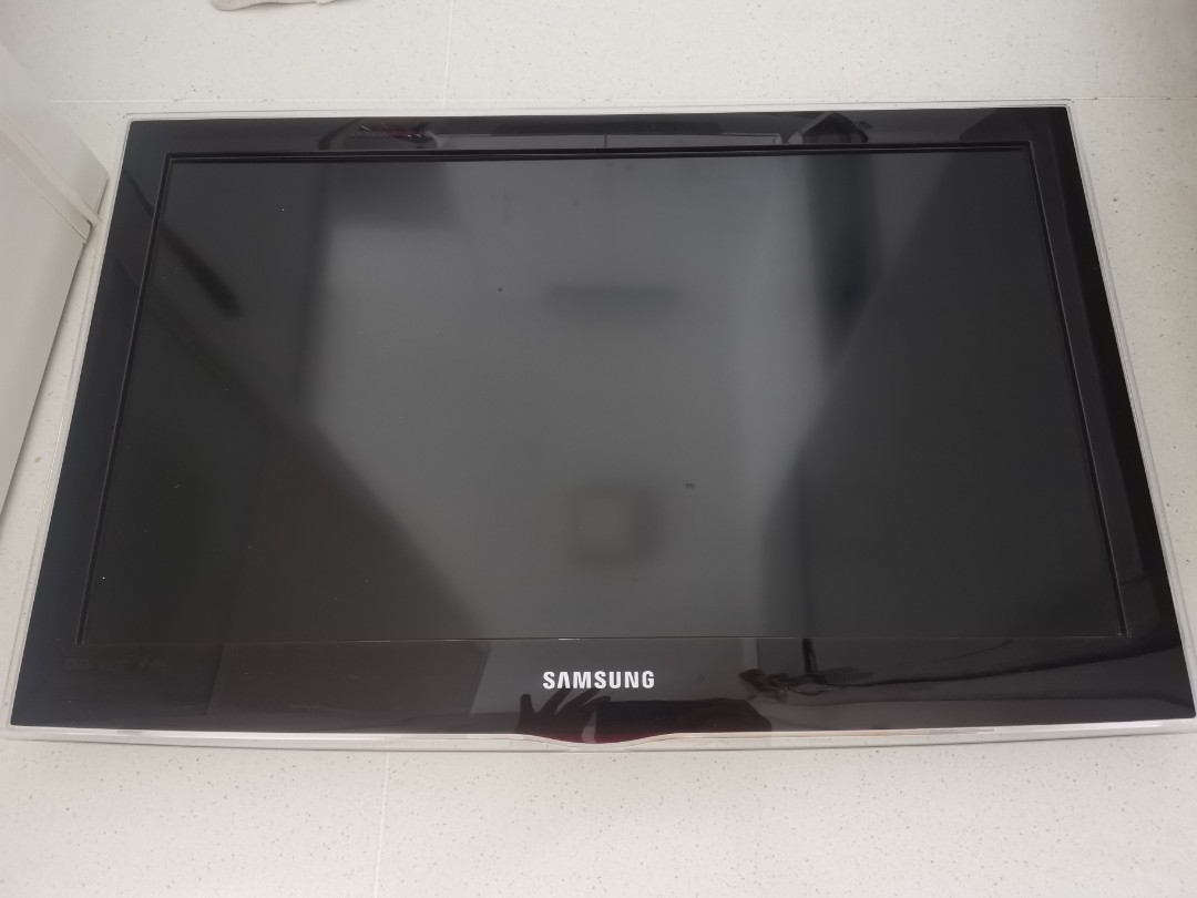 Samsung TV 26inch, TV & Home Appliances, TV & Entertainment, TV on ...