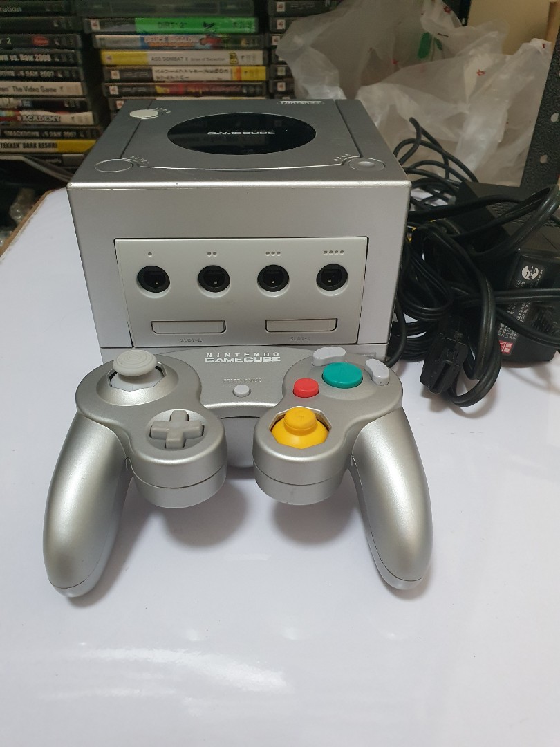 Silver Nintendo Gamecube (complete set), Video Gaming, Video Games ...