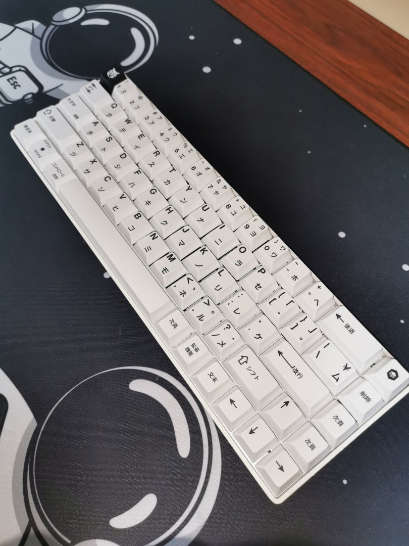 Tester 68 (White and Black Theme) Custom Wireless Mechanical Keyboard ...