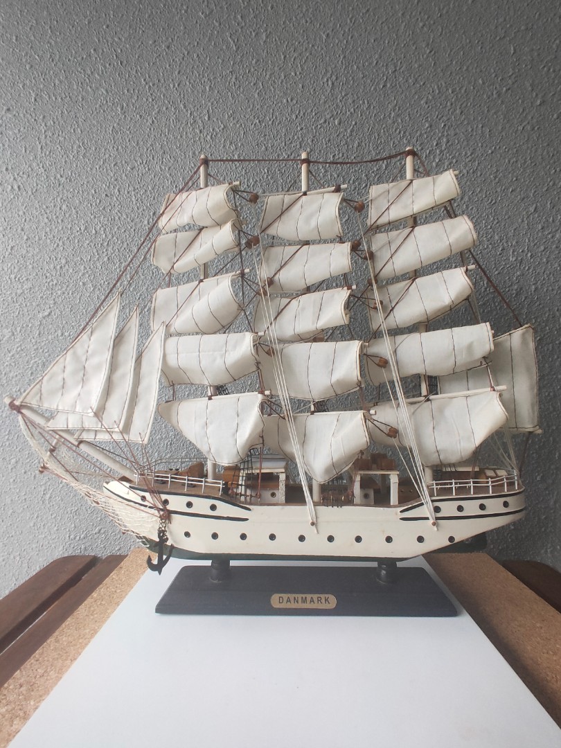 vintage danmark ship model from Copenhagen, Hobbies & Toys, Memorabilia ...