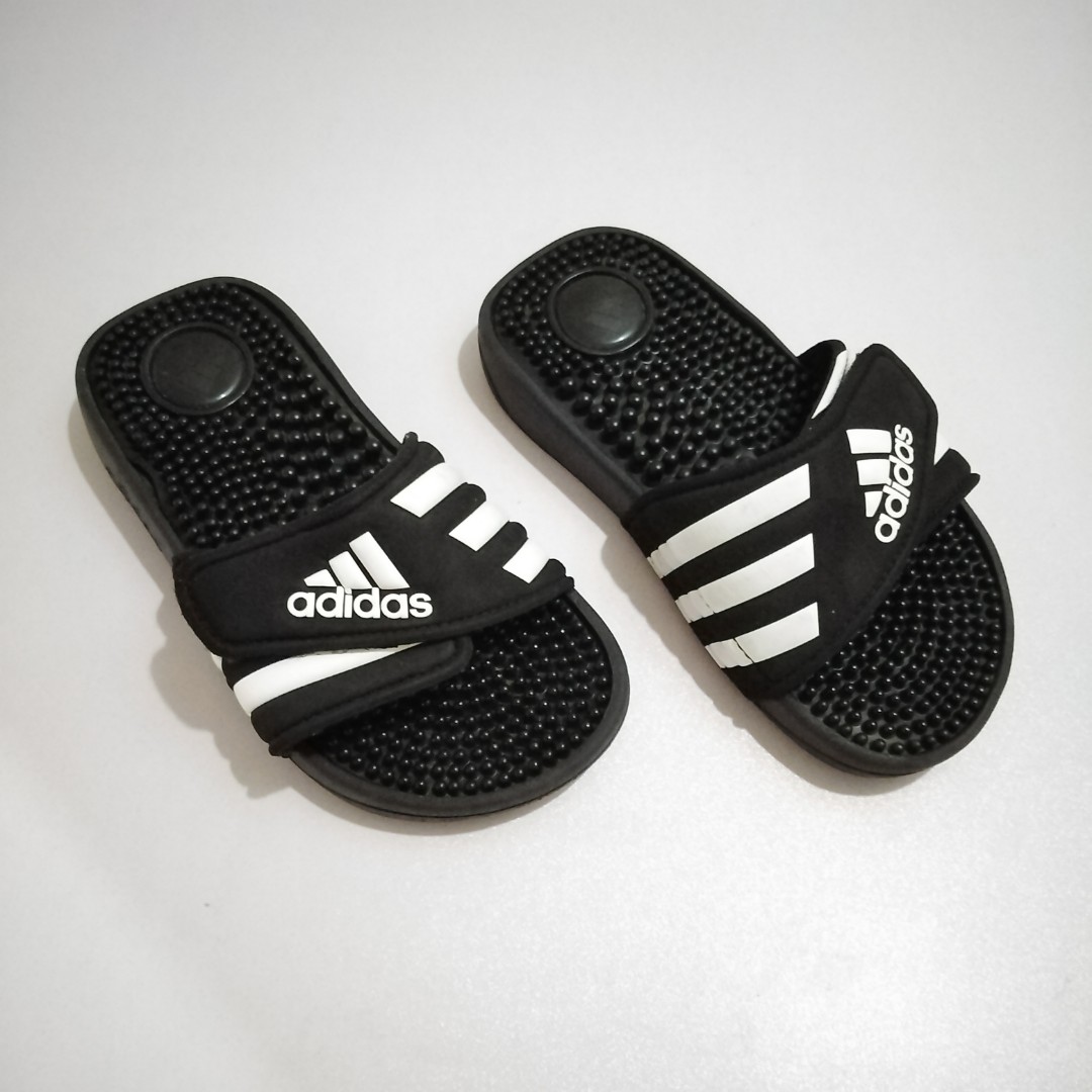 Adidas Slippers for Kids, Babies & Kids, Babies & Kids Fashion on Carousell