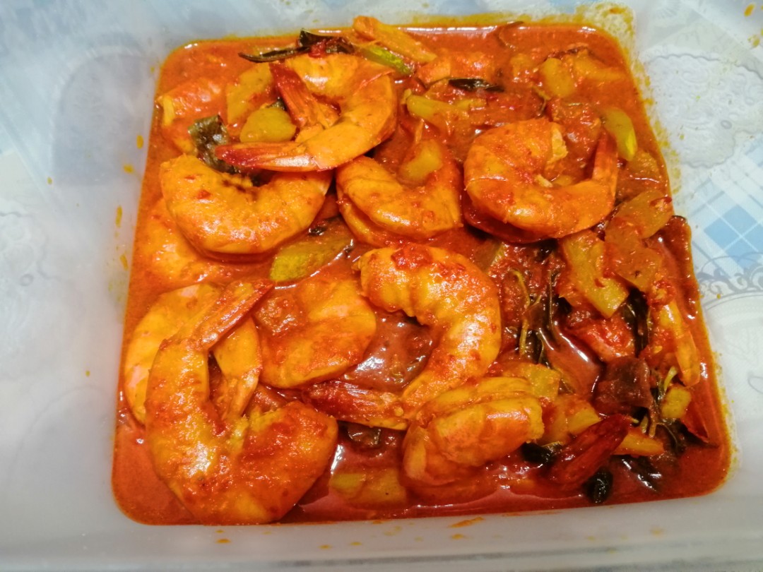 Asam prawn, Food & Drinks, Local Eats on Carousell