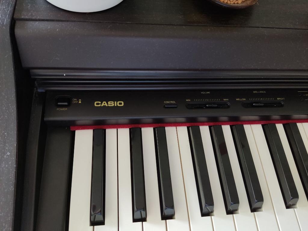 Casio electric keyboard for beginner, Hobbies & Toys, Music & Media ...