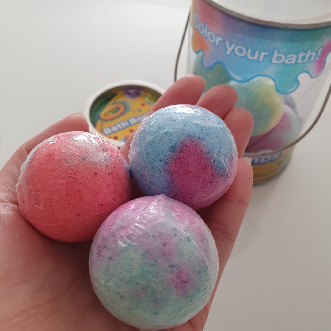Crayola Kids Scented Bath Bombs 320g Smith & Vandiver Bath Party Fizzie ...