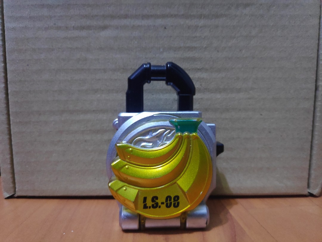 Kamen rider Gaim Baron Banana Lockseed DX on Carousell
