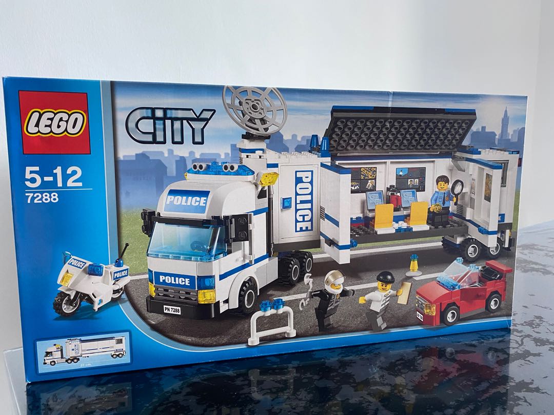 LEGO 7288 Mobil police station, Hobbies & Toys, Toys & Games on Carousell