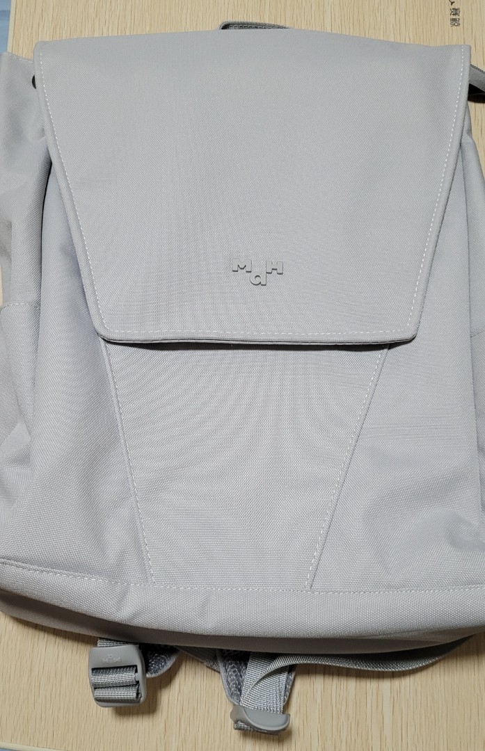 MAH backpack 14inch laptop bag, Women's Fashion, Bags & Wallets ...