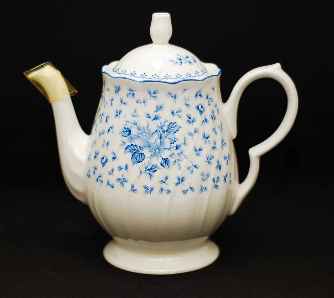 Nikko teapot set, Furniture & Home Living, Kitchenware & Tableware ...