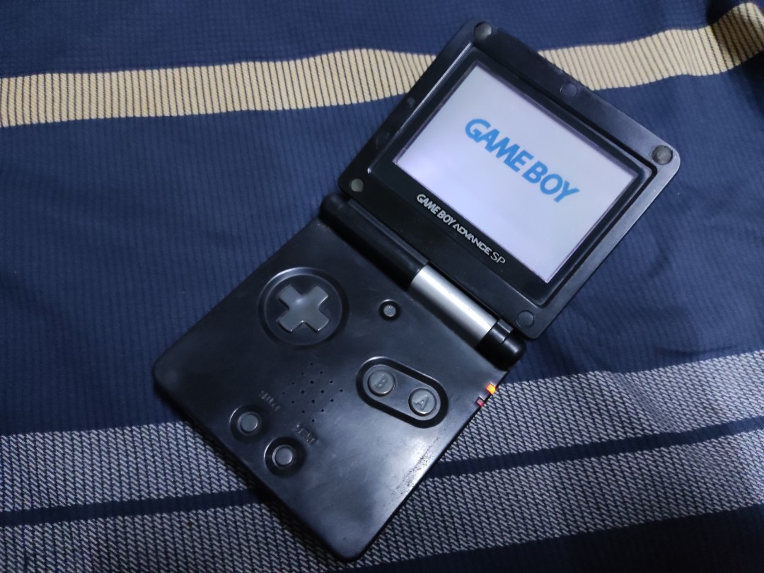 Nintendo Gameboy SP 001 Black Silver, Video Gaming, Video Game Consoles ...