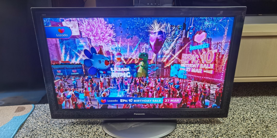 PANASONIC 42" LCD TV (NON SMART), TV & Home Appliances, TV ...