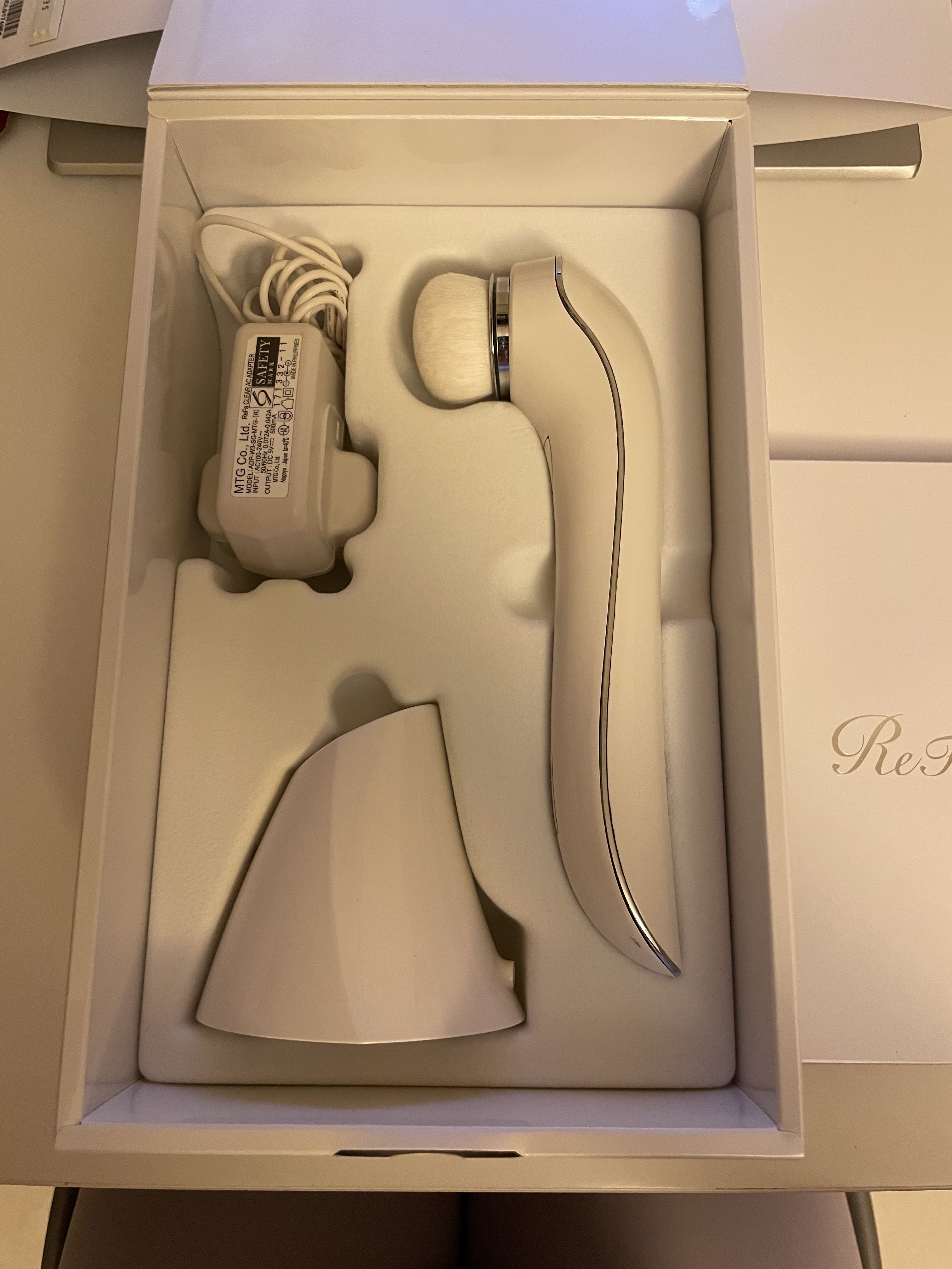 Refa facial cleaning device, Beauty & Personal Care, Face, Face Care on ...