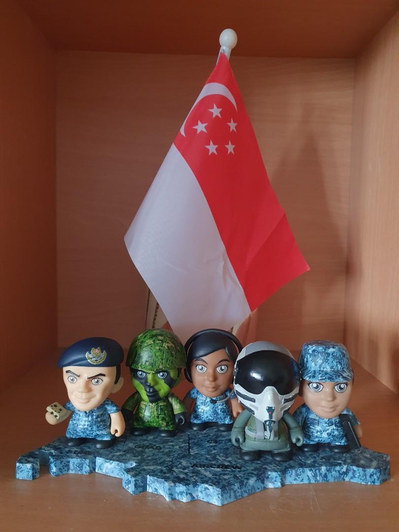 SAF soldier miniature, Hobbies & Toys, Memorabilia & Collectibles, Fan ...