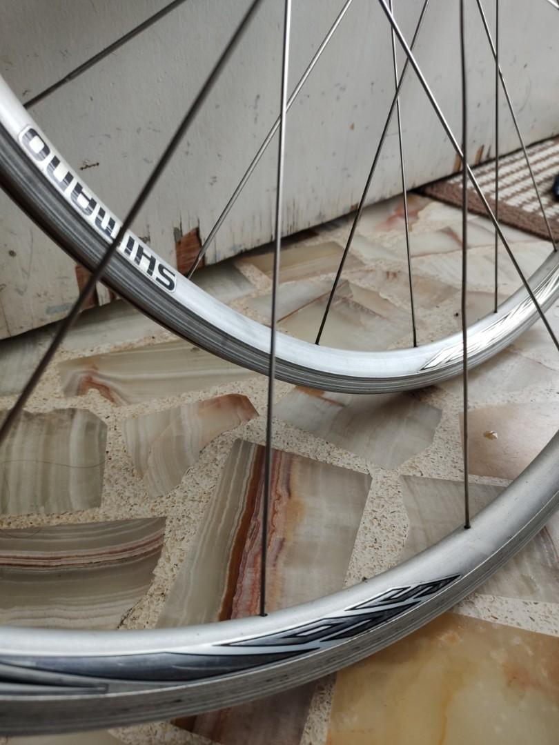 Shimano WH-R561 700c wheelset, Sports Equipment, Bicycles & Parts ...